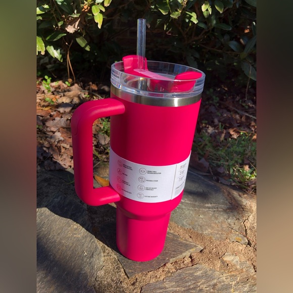 Stanley | Dining | Nwt Valentines Stanley Flowstate Quencher 4oz Cosmo ...